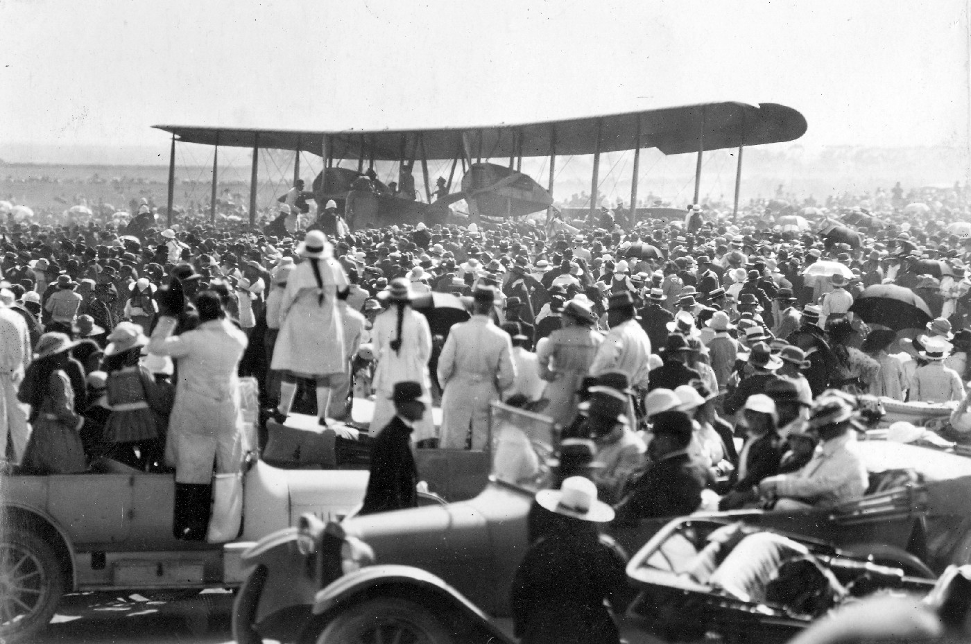 The Great Air Race 1919 - The Winners - Hard Hat History